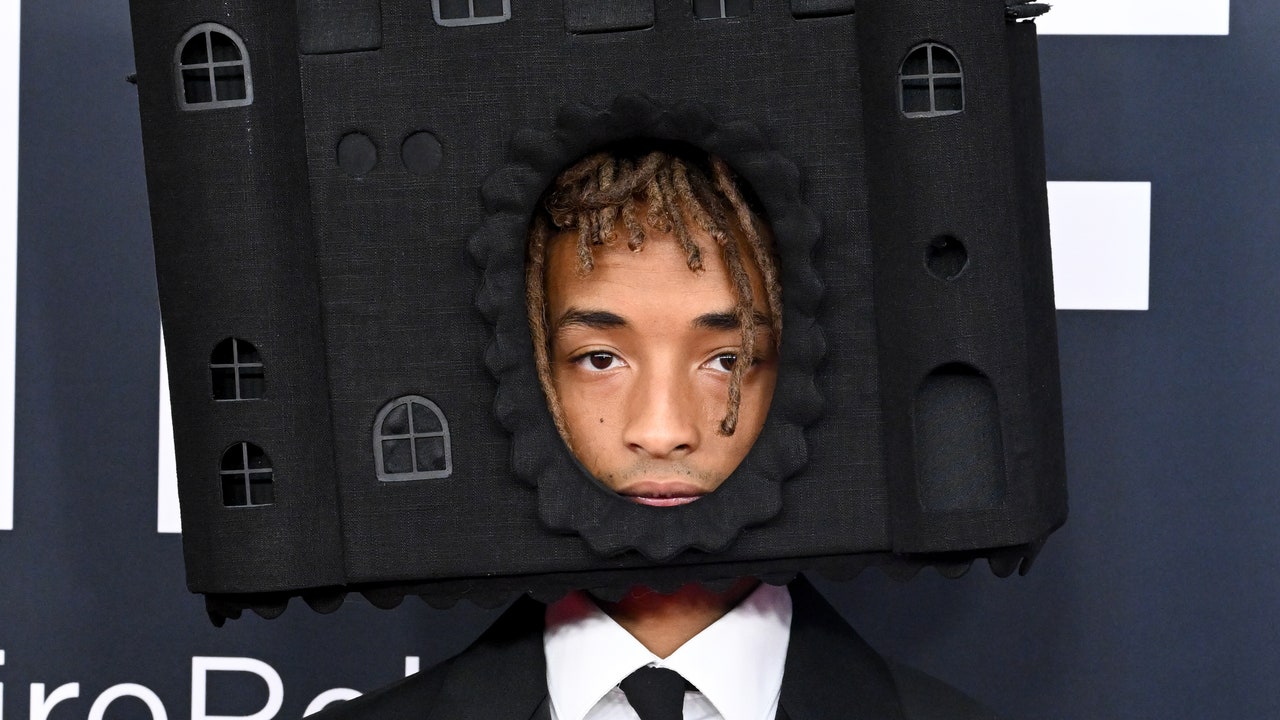 Jaden Smith Wears a Vampire Castle on His Head on the Grammys 2025 Red ...